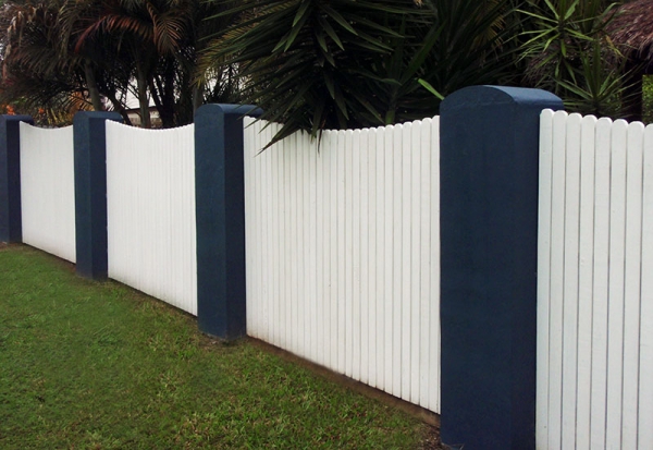 Architectural Timber Fencing - Longlife Fencing & Retaining Project